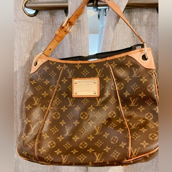 Louis Vuitton | Bags | Galliera Pm Monogram Canvas Hobo Shoulder Bag ...